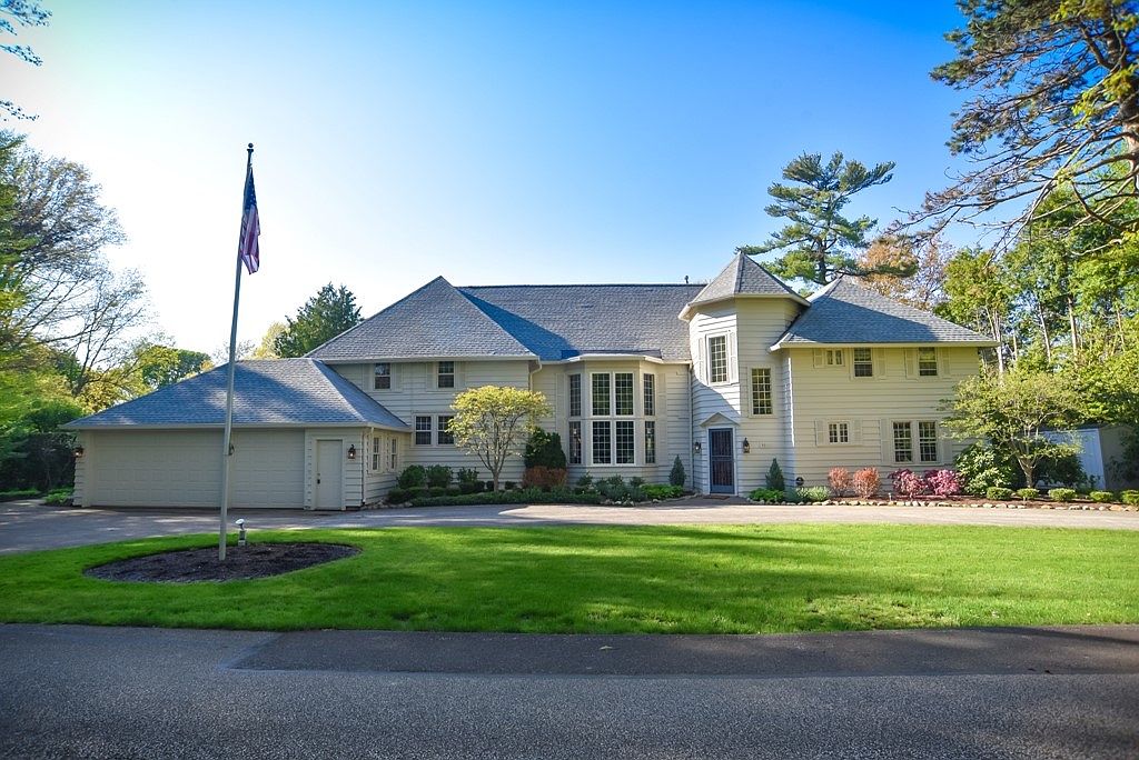 5370 Wolf Rd, Erie, PA 16505 | Zillow