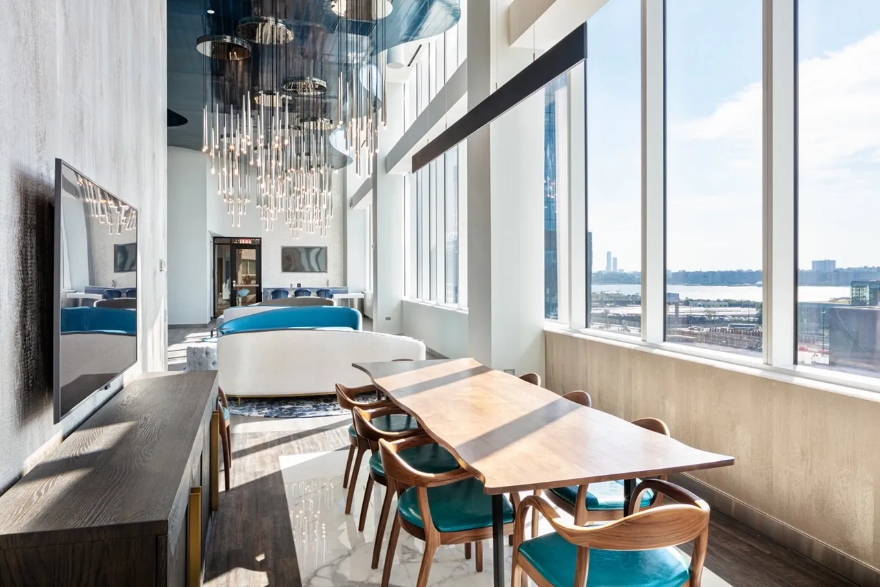 Hudson 36 at 515 West 36th Street in Hudson Yards : Sales, Rentals ...