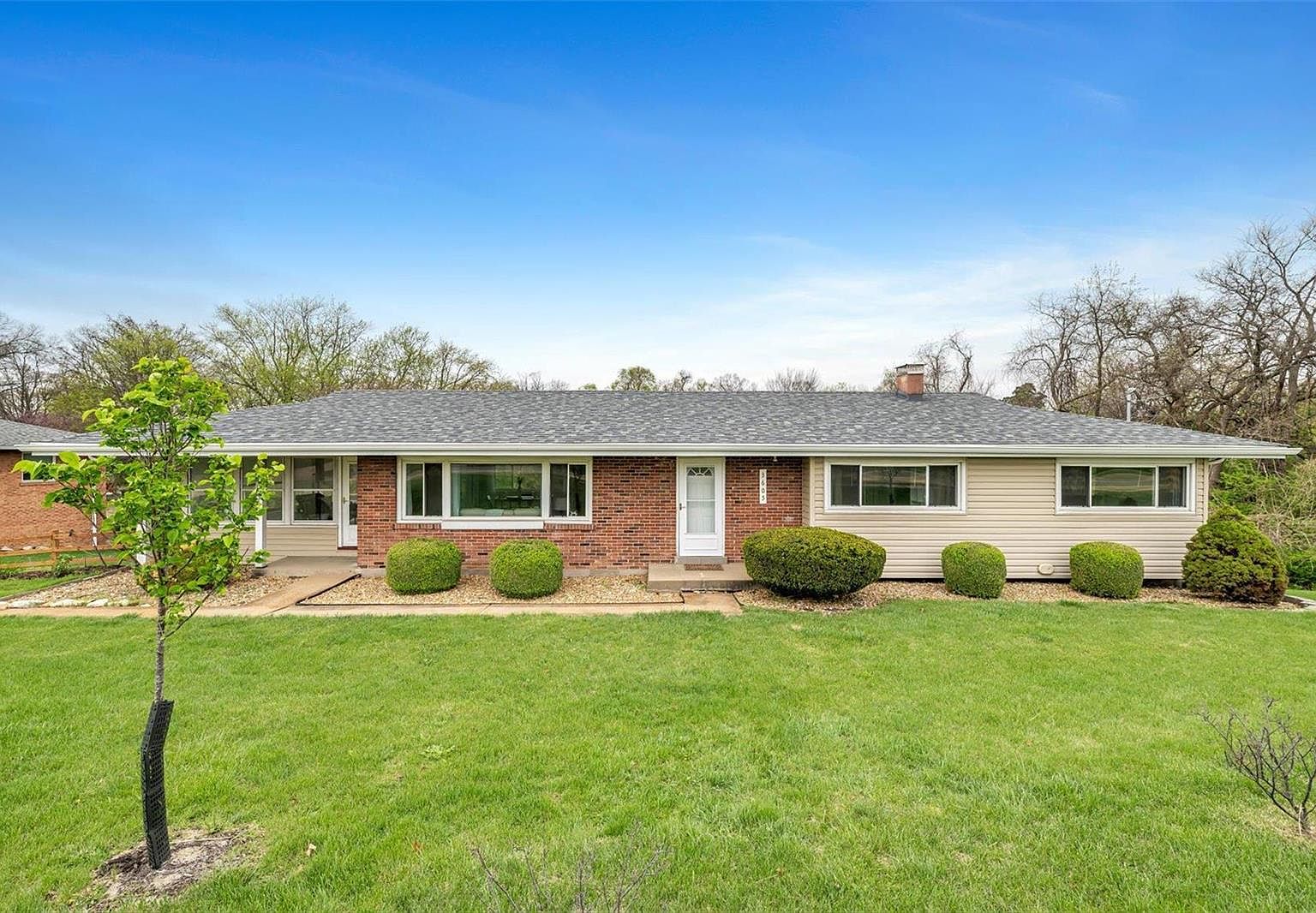 3605 Fee Fee Rd, Bridgeton, MO 63044 | Zillow