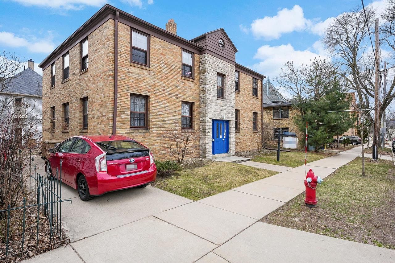 821 Jenifer Street, Madison, WI 53703 | Zillow