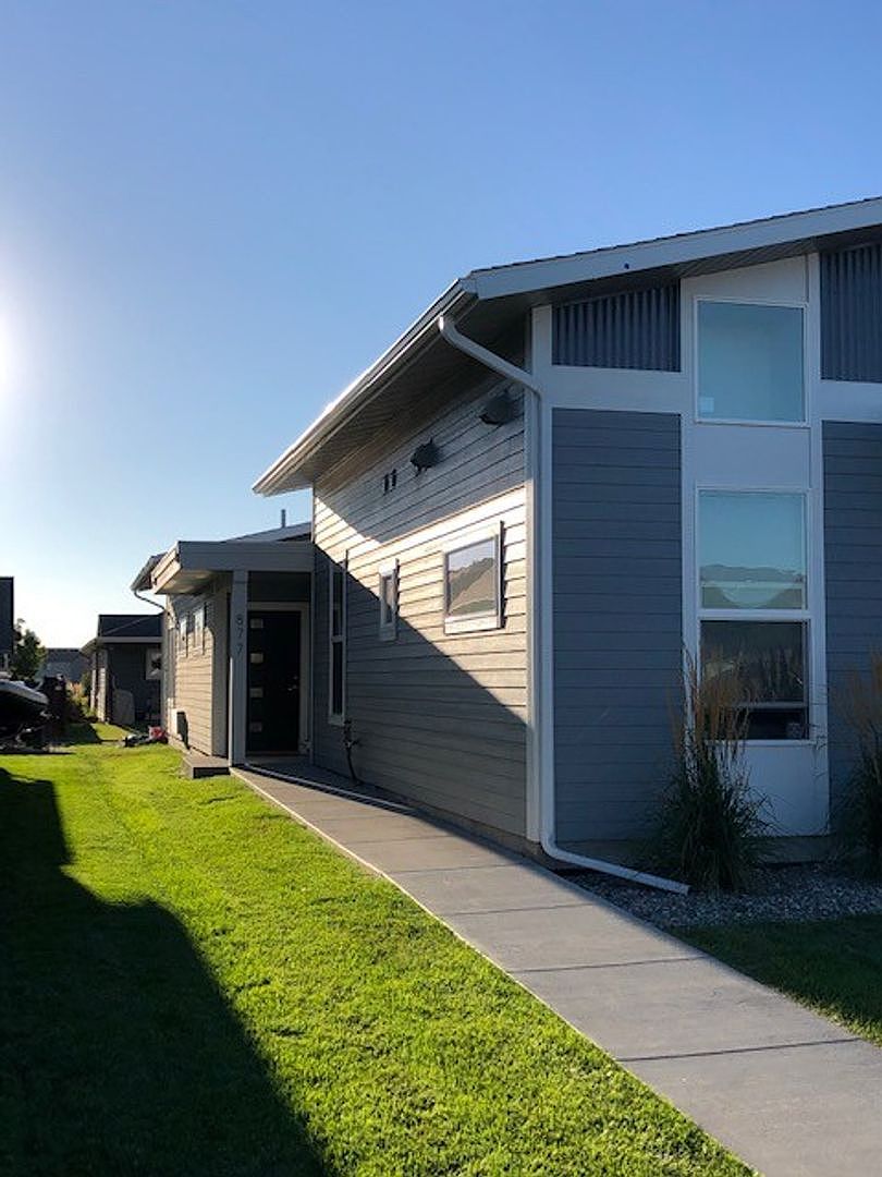 877 & 879 N Cottonwood Rd, Bozeman, MT 59718 | Zillow