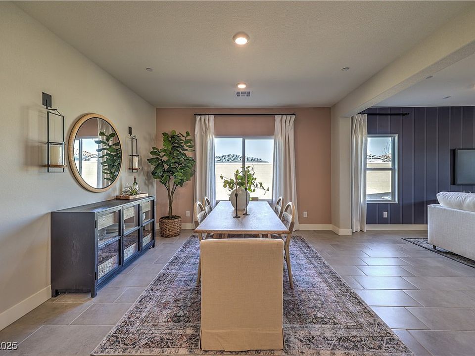 1011 Forest Falcon Dr Henderson NV | Zillow