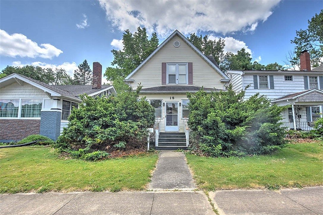 15 Fairview Pl, Decatur, IL 62522 | Zillow