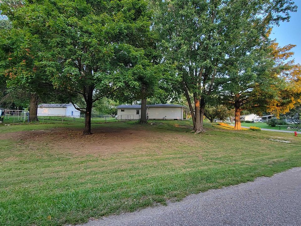 411 Willow St, Payson, IL 62360 | Zillow