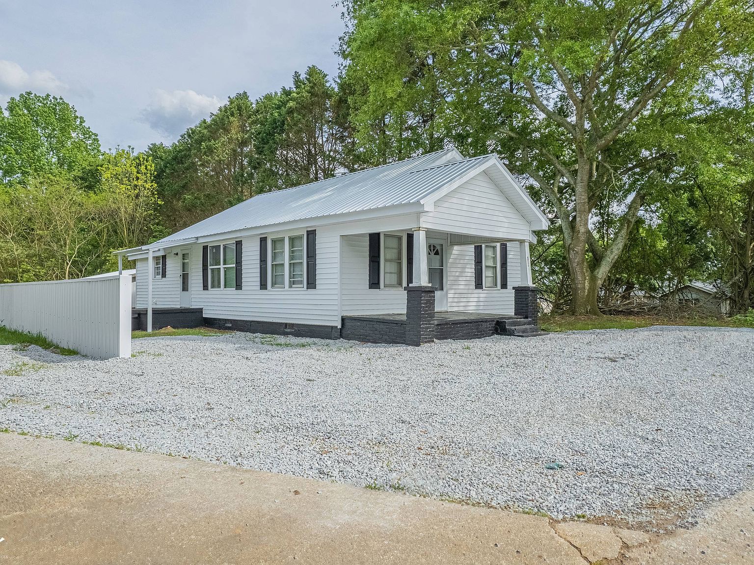 525 Wildcat Bridge Rd, Royston, GA 30662 | Zillow