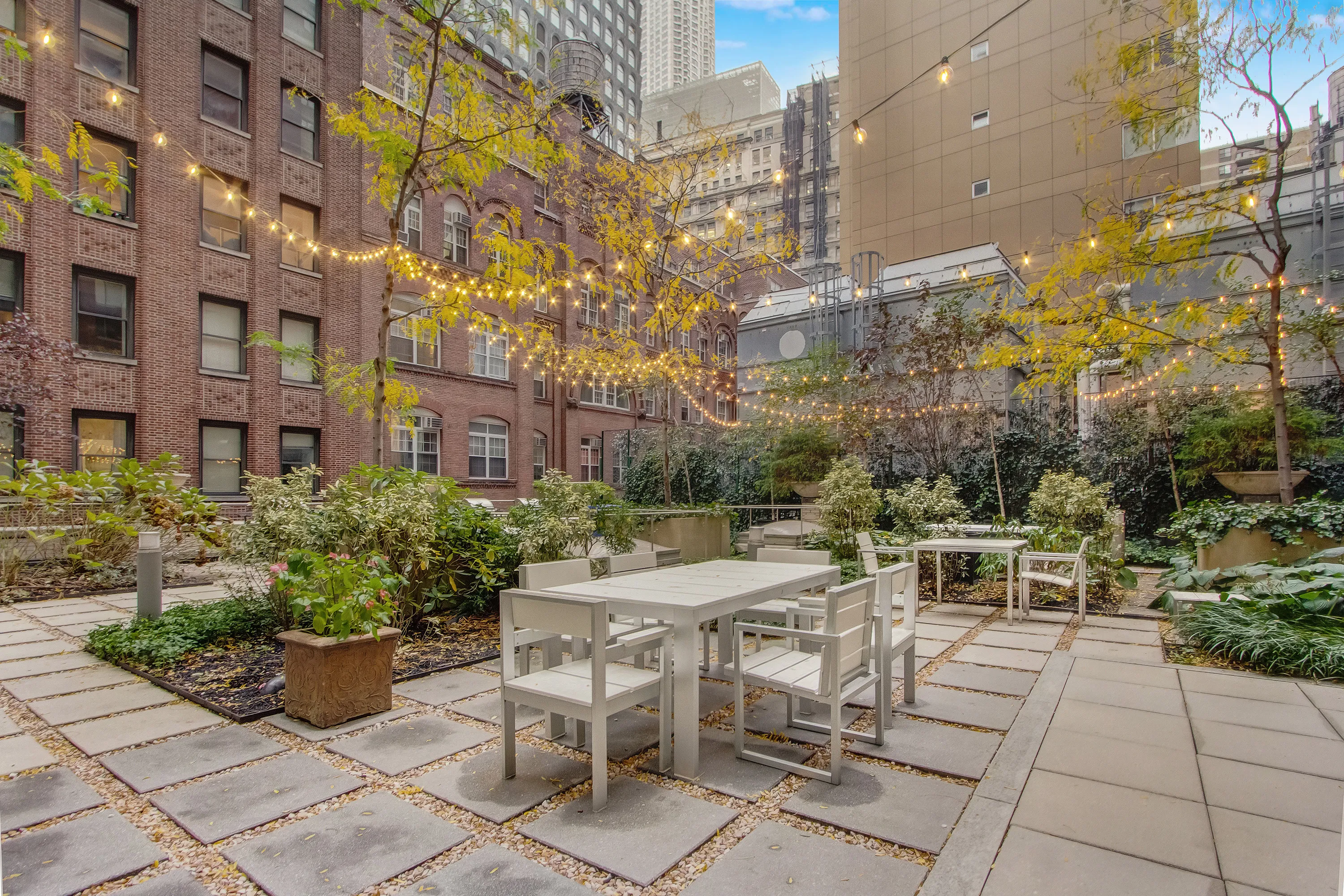 99 John Street #425 in Fulton/Seaport, Manhattan | StreetEasy