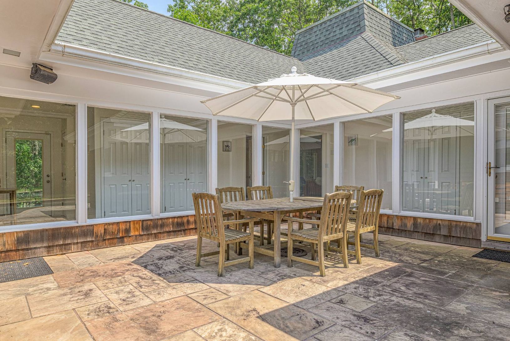 20 Laurel Trl, Sag Harbor, NY 11963 | Out East