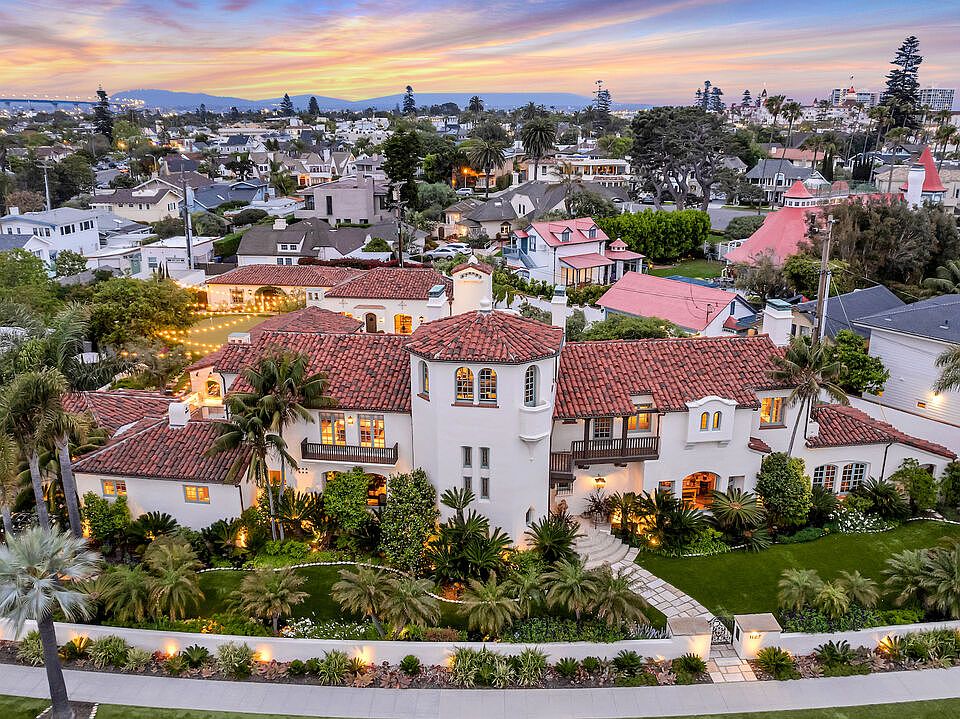 1127 F Ave, Coronado, CA 92118 | MLS #23-275108 | Zillow