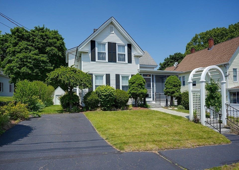 67 Pleasant St, Hudson, MA 01749 | Zillow