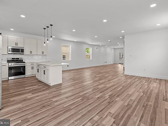 9410 Krewstown Rd, Philadelphia, PA 19115 | Zillow