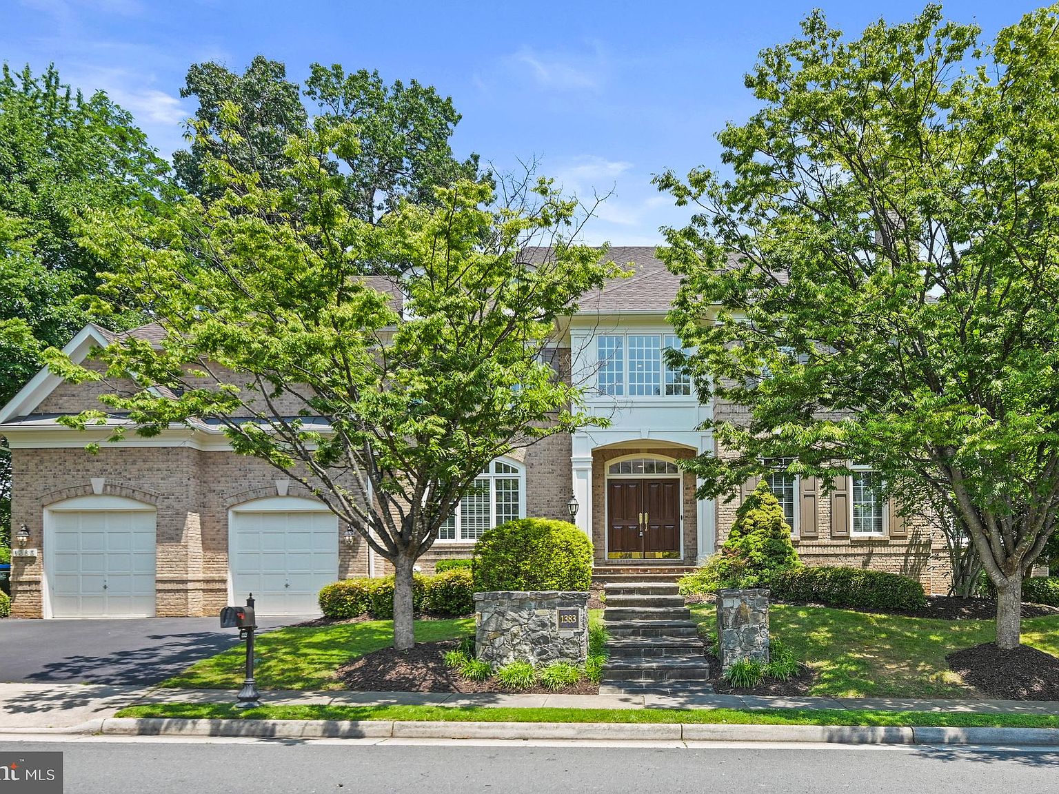 1383 Cameron Heath Dr, Reston, VA 20194 | Zillow