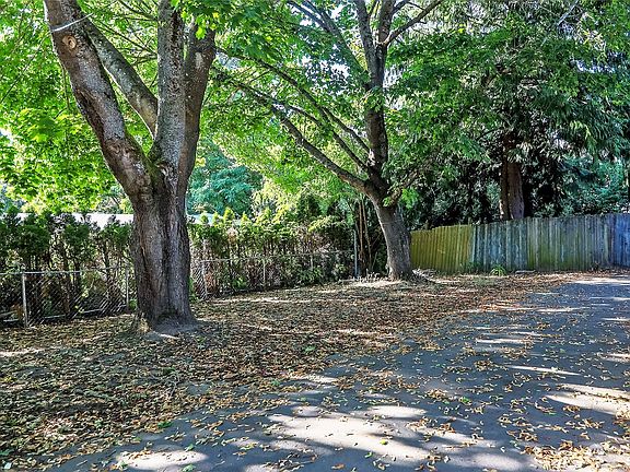 9823 26th Avenue SW, Seattle, WA 98106 | MLS #2148973 | Zillow