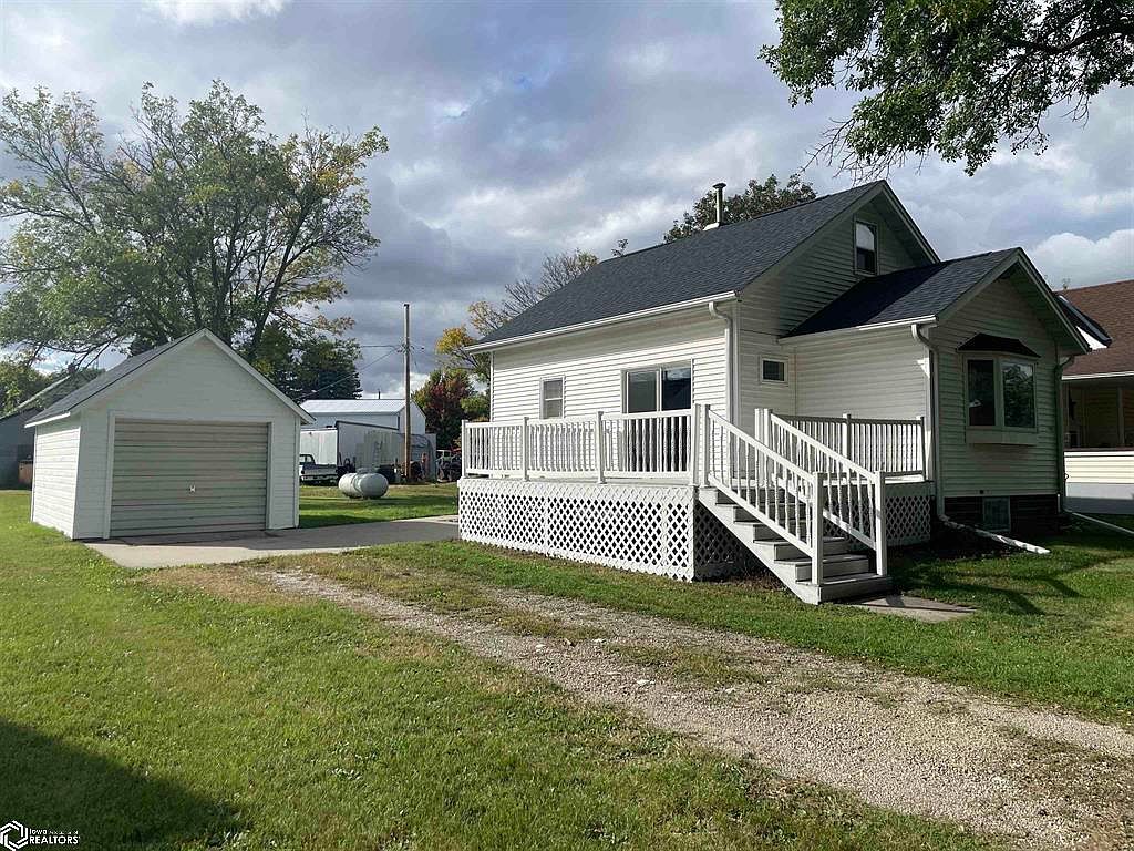 409 Main Ave, Woden, IA 50484 | Zillow