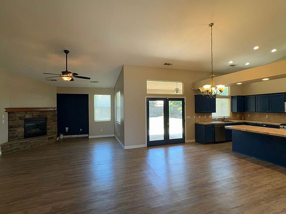 2337 W Wren Ave, Visalia, CA 93291 | Zillow
