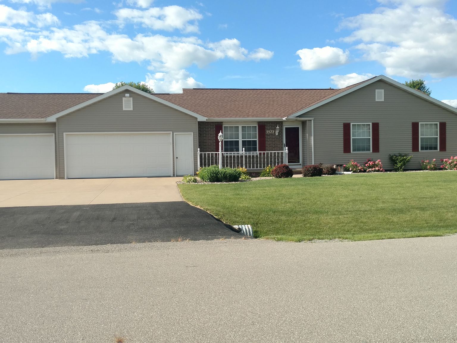 W5572 Ryan St, Appleton, WI 54915 | Zillow