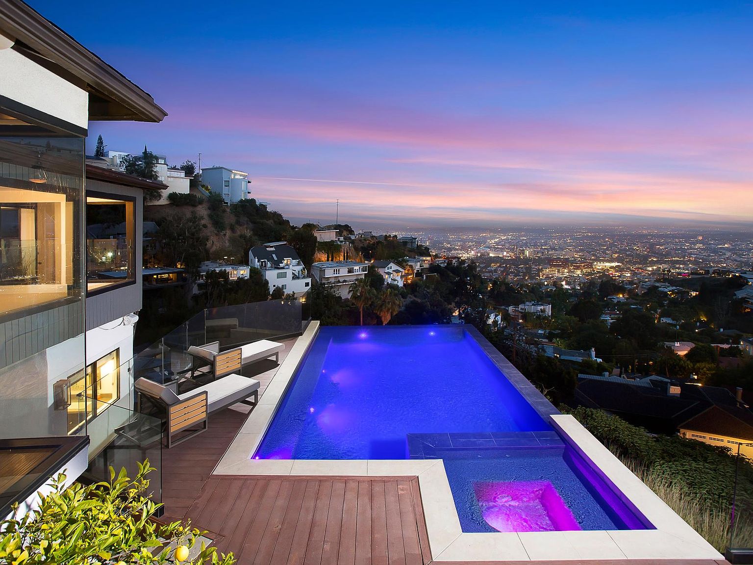 1733 Sunset Plaza Dr, Los Angeles, CA 90069 | Zillow