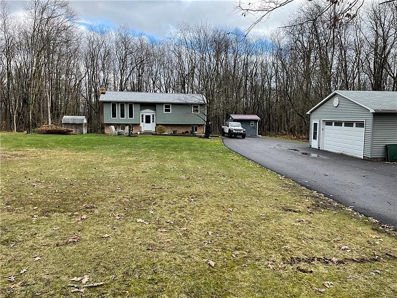 902 W Sunbury Rd, West Sunbury, PA 16061 | Zillow