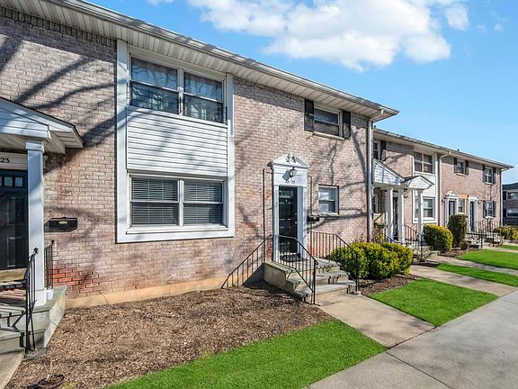 82-27 Langdale St #2, New Hyde Park, NY 11040 | Zillow