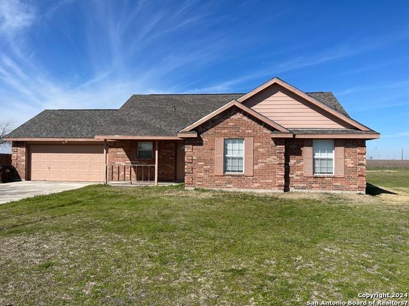 78155 Real Estate - 78155 Homes For Sale | Zillow