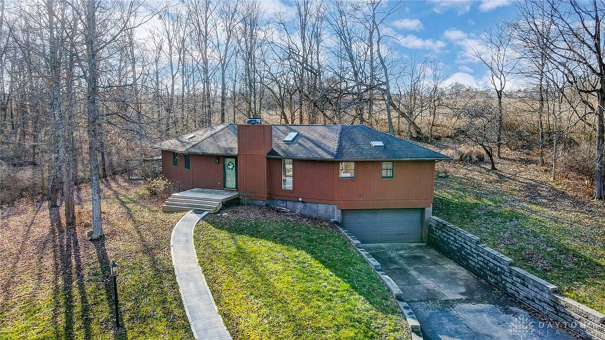 6756 Howe Rd, Middletown, OH 45042 | Zillow