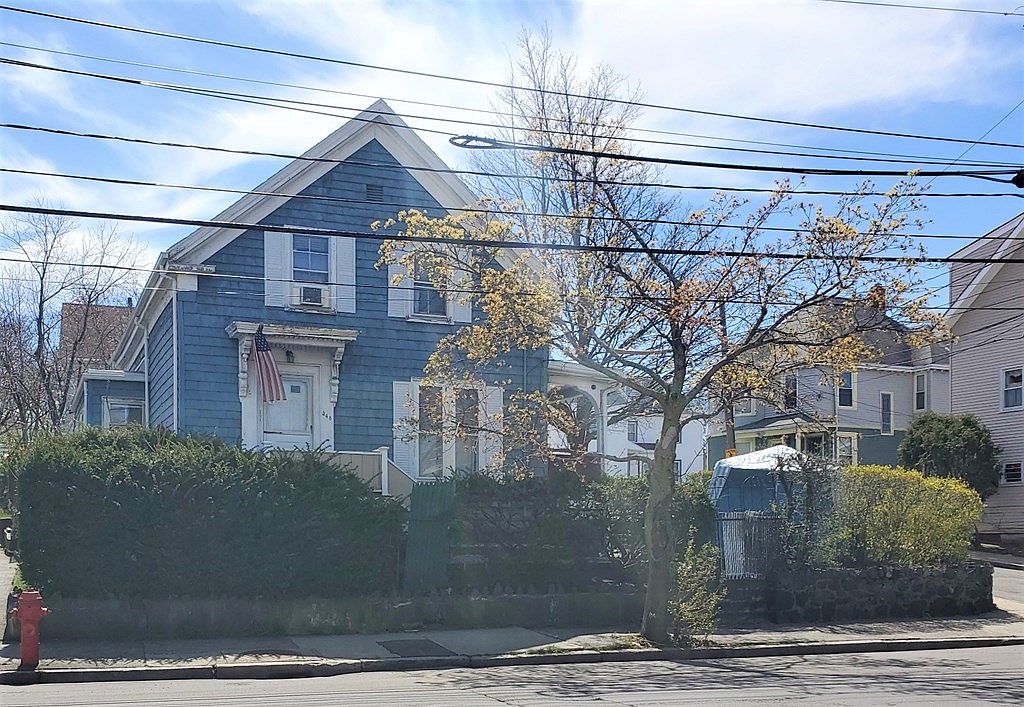 348 Essex St Lynn Ma 01902 Zillow