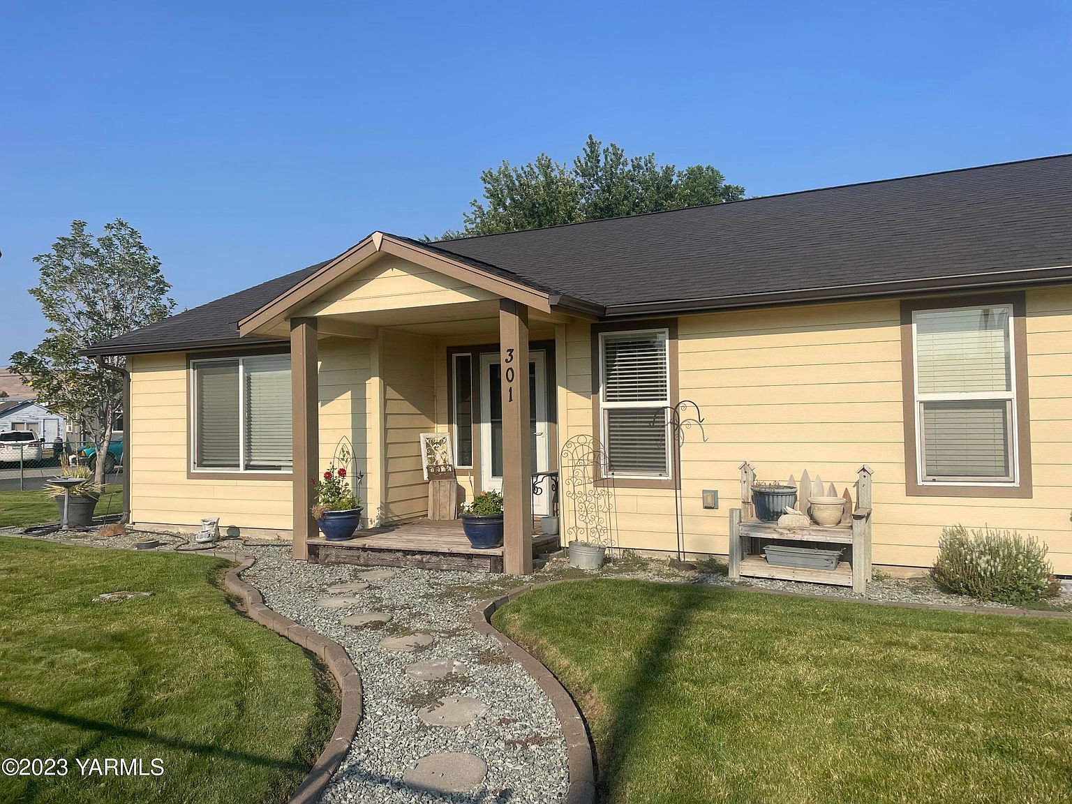 301 S Rivard Rd, Moxee, WA 98936 | Zillow
