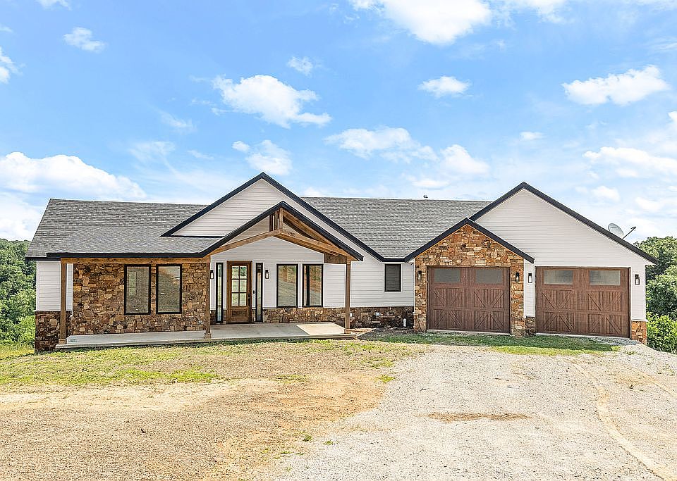 10695 Stoney Point Rd, Lowell, AR 72745 | Zillow