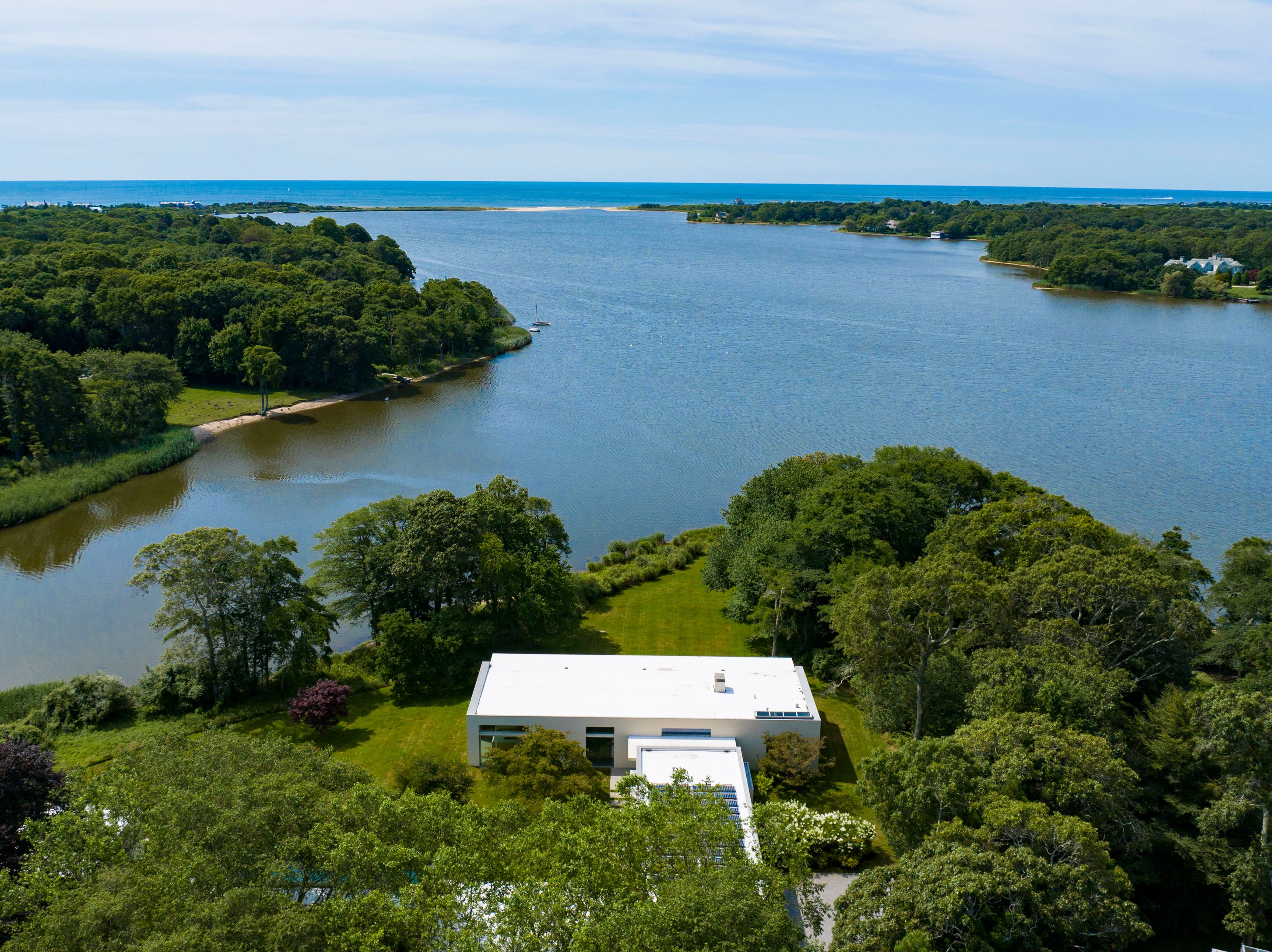 84 Georgica Close Rd, East Hampton, NY 11937 | Out East