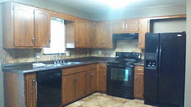 1008 S Ward Pkwy, Blue Springs, MO 64014 | Zillow