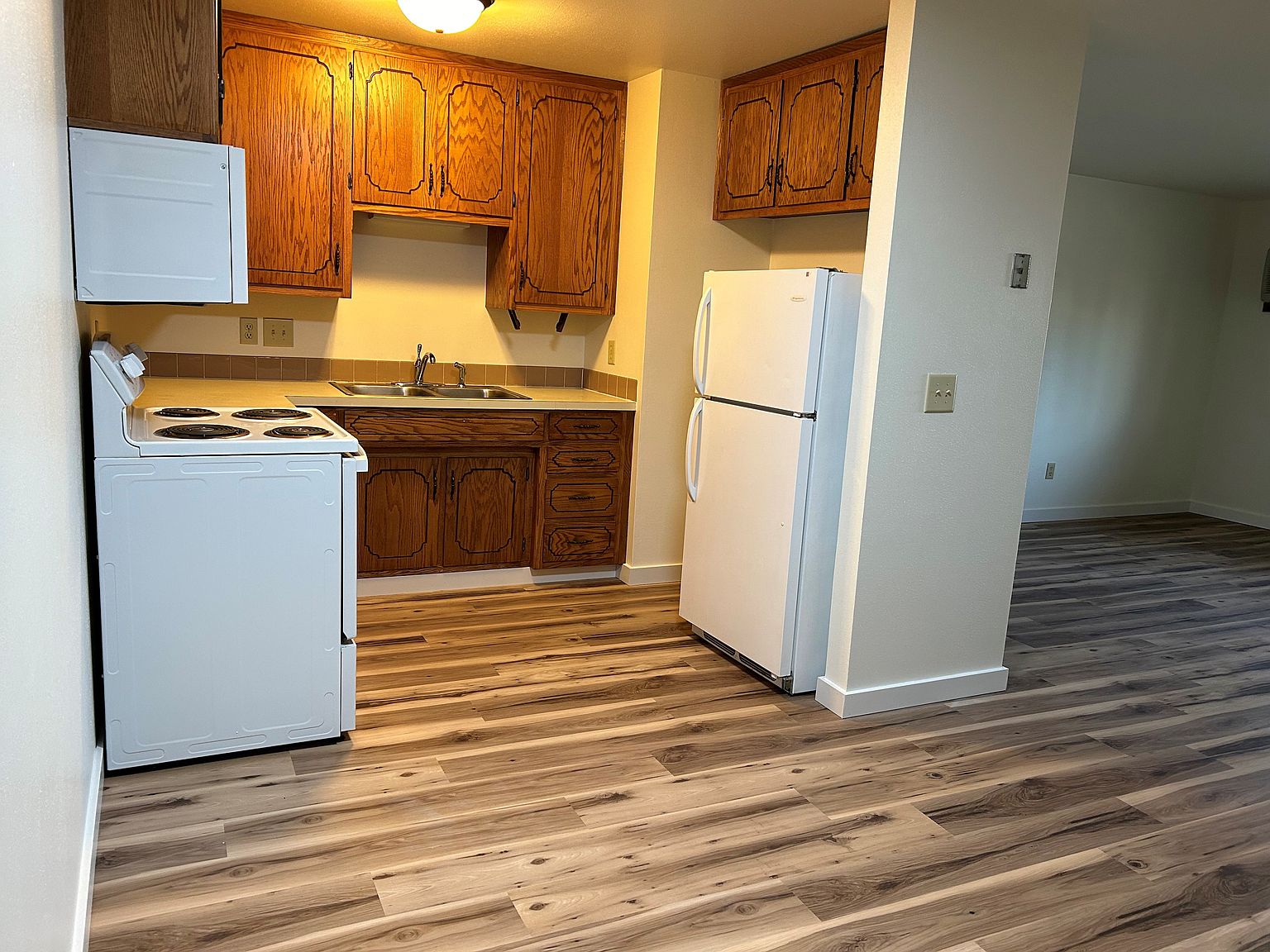 966 E Elm St #10, Appleton, WI 54911 | Zillow