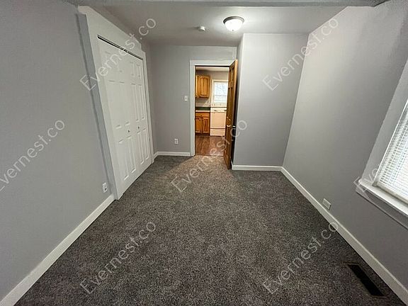 2814 Crooks Rd, Royal Oak, MI 48073 | Zillow