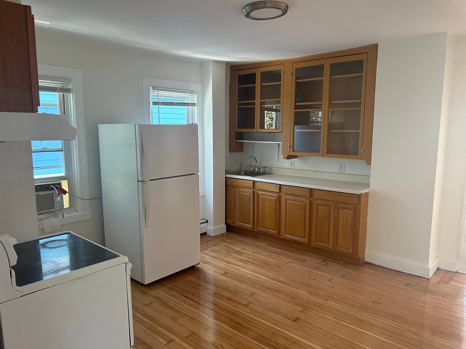 11 Knowles St #2, Providence, RI 02906 | Zillow