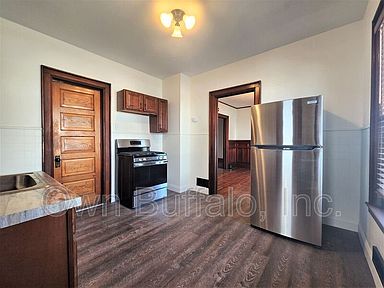 403 14th St APT 1, Buffalo, NY 14213 | Zillow