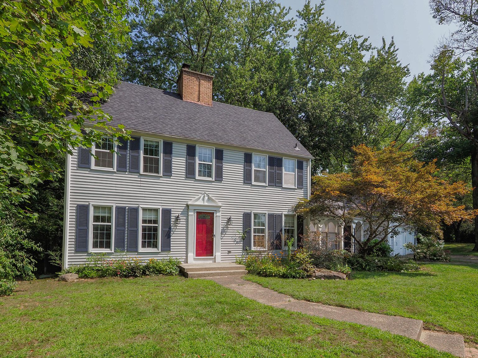 200 Golfview Dr, Plainwell, MI 49080 | MLS #24045117 | Zillow