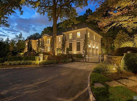 354 Hardenburgh Ave, Demarest, NJ 07627 | MLS #23006351 | Zillow