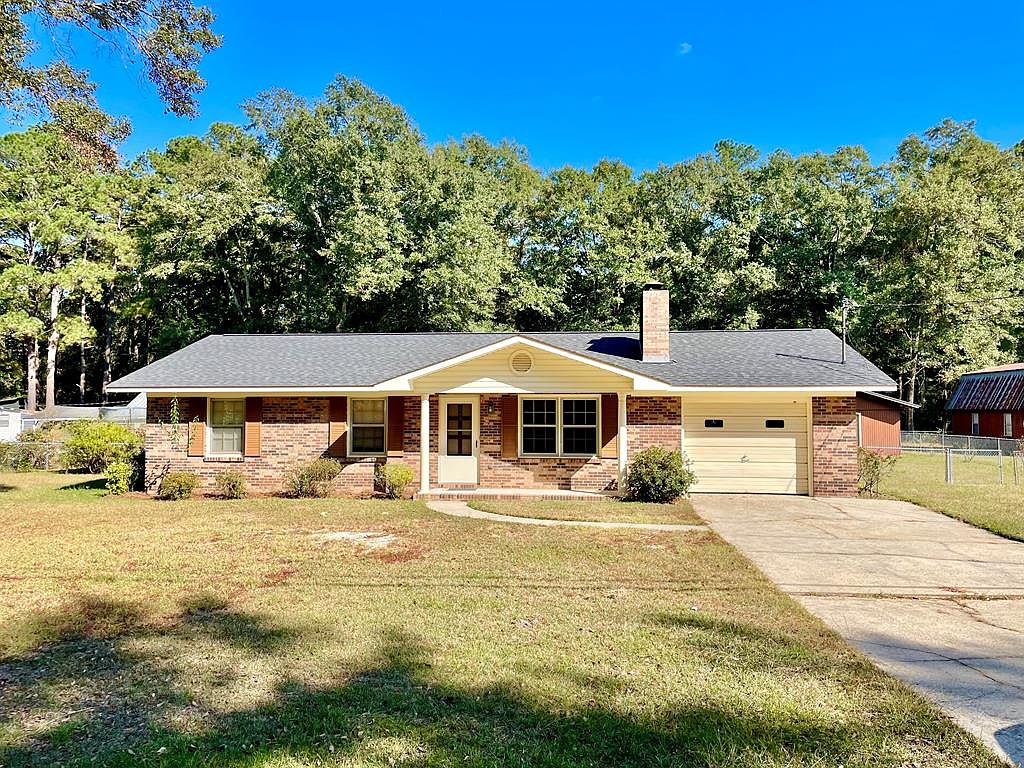 243 Blackman Rd, Dothan, AL 36301 | Zillow