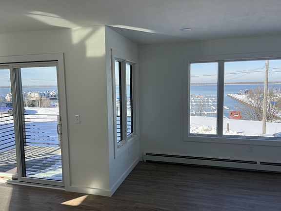 907 W Front St, Erie, PA 16507 | Zillow