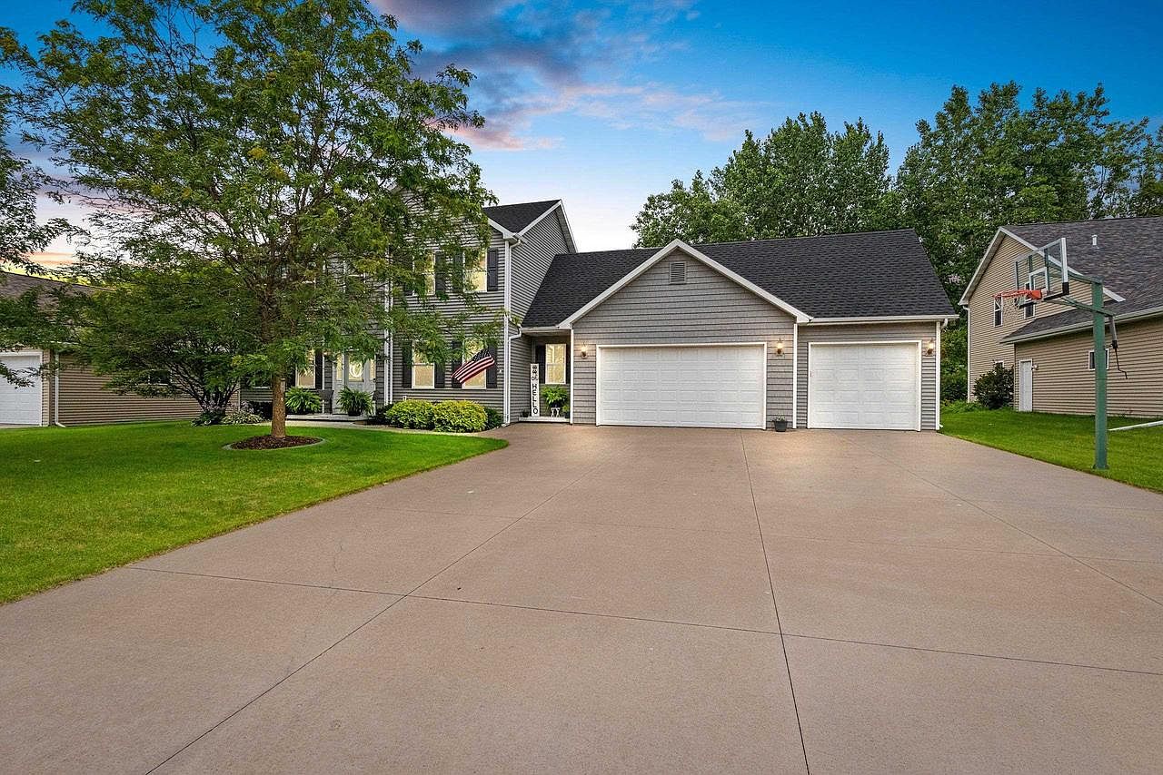 4397 North WHITE HAWK DRIVE, Appleton, WI 54913 | Zillow