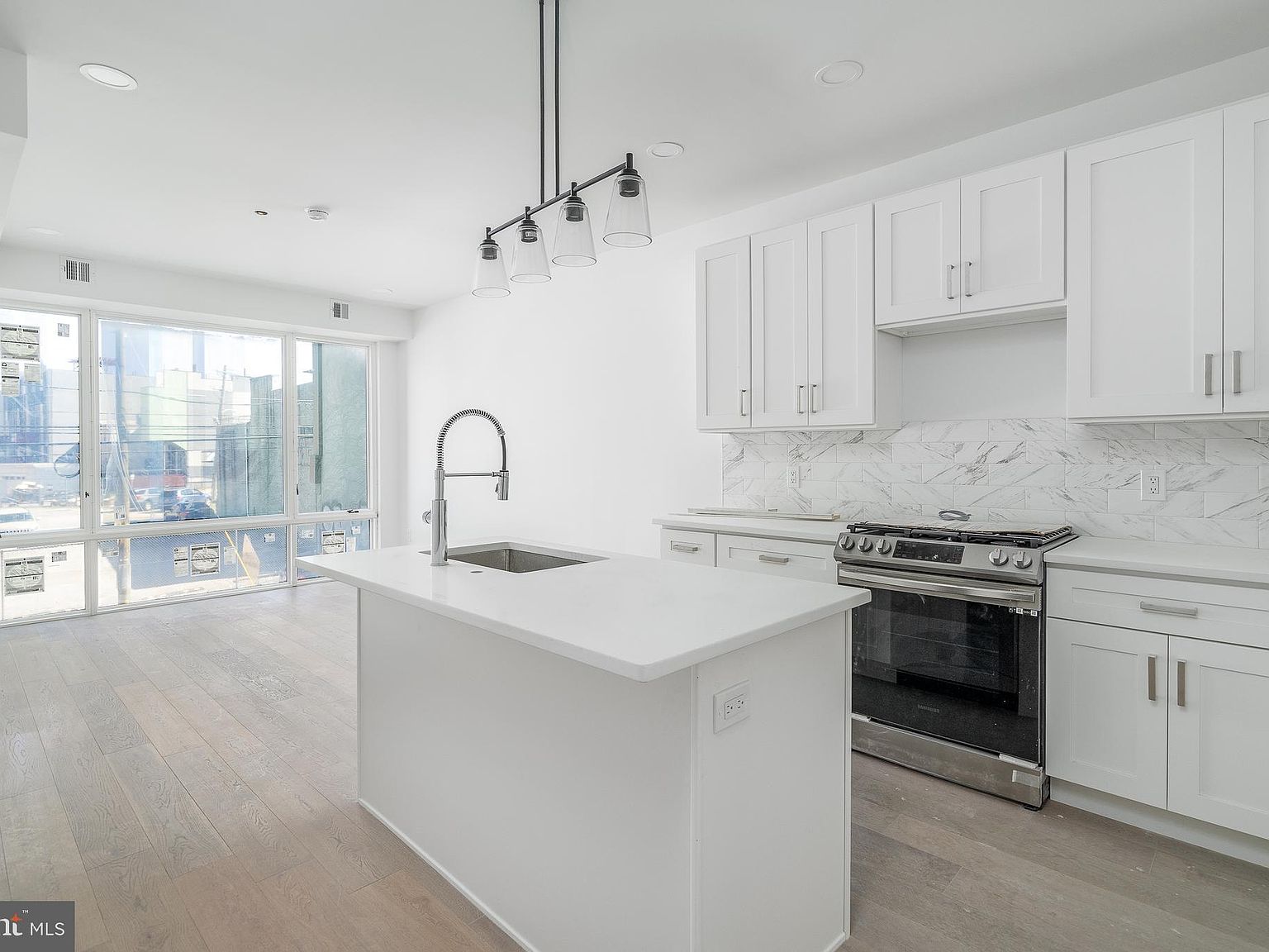 950 N 2nd St #2A, Philadelphia, PA 19123 | MLS #PAPH2306746 | Zillow