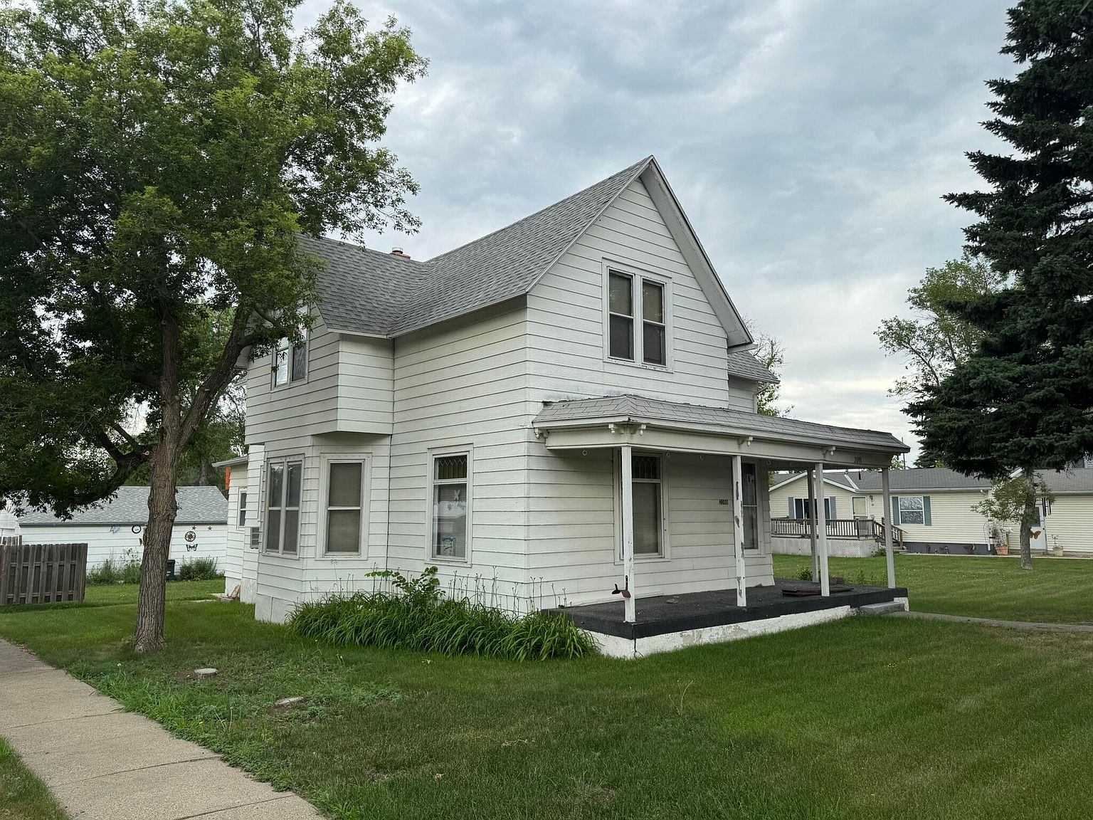 2098 3rd Ave, Bowdle, SD 57428 | MLS #26-26 | Zillow