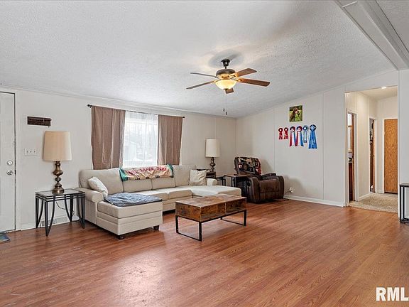 367 Oak St, Hettick, IL 62649 | Zillow