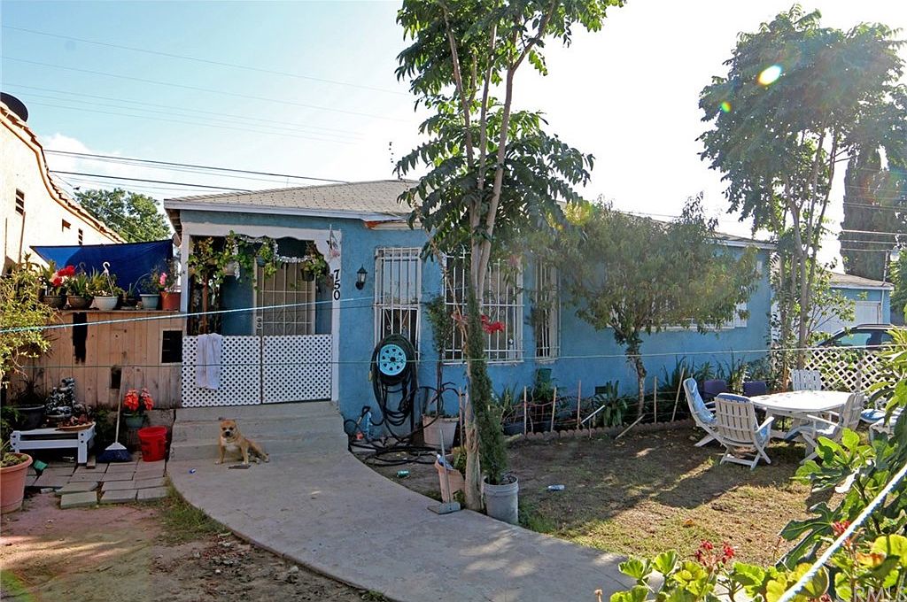 752 E Lanzit Ave, Los Angeles, CA 90059 | Zillow