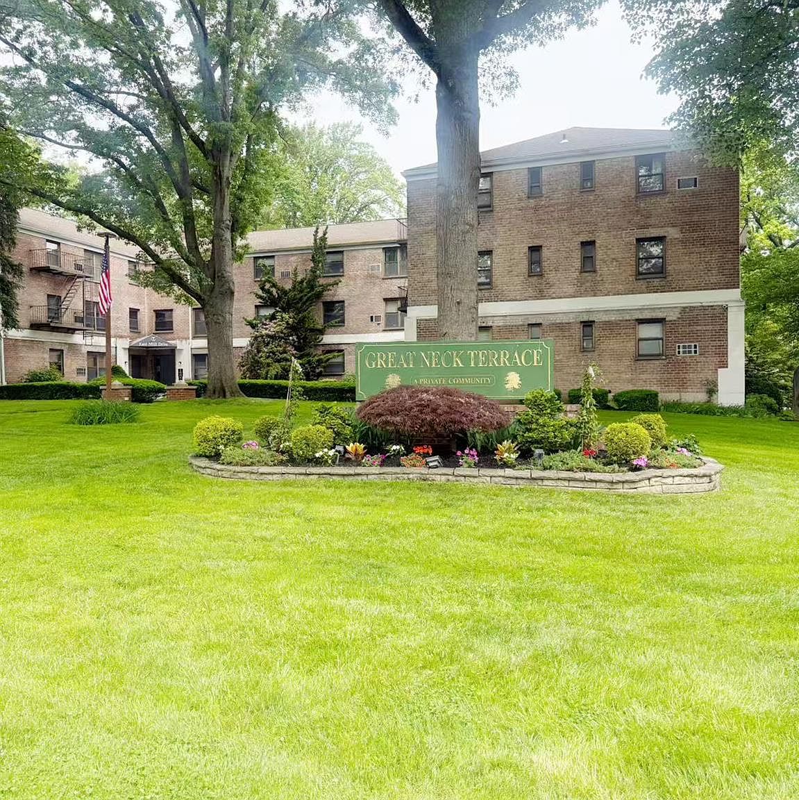 46 Terrace Circle #2C, Great Neck, NY 11021 | Zillow