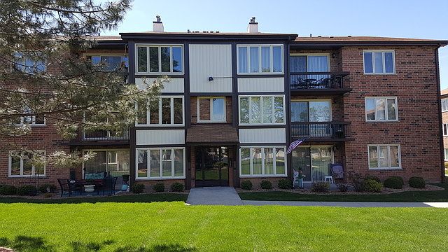 5000 Circle Ct #806, Midlothian, IL 60418 | Zillow