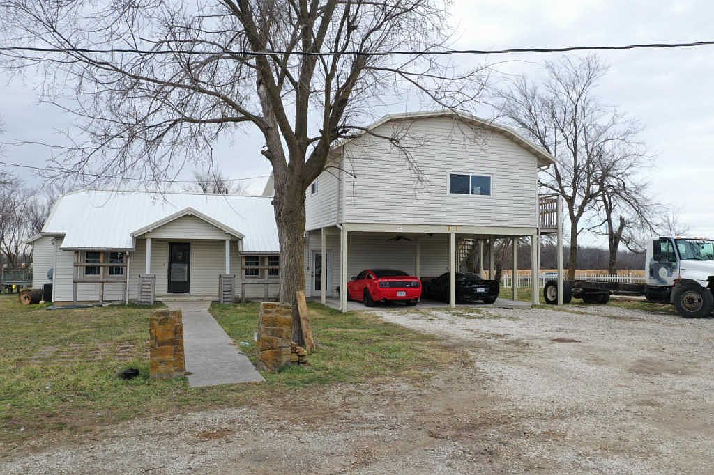 1231 E Clinton Ave, Seymour, MO 65746 | Zillow