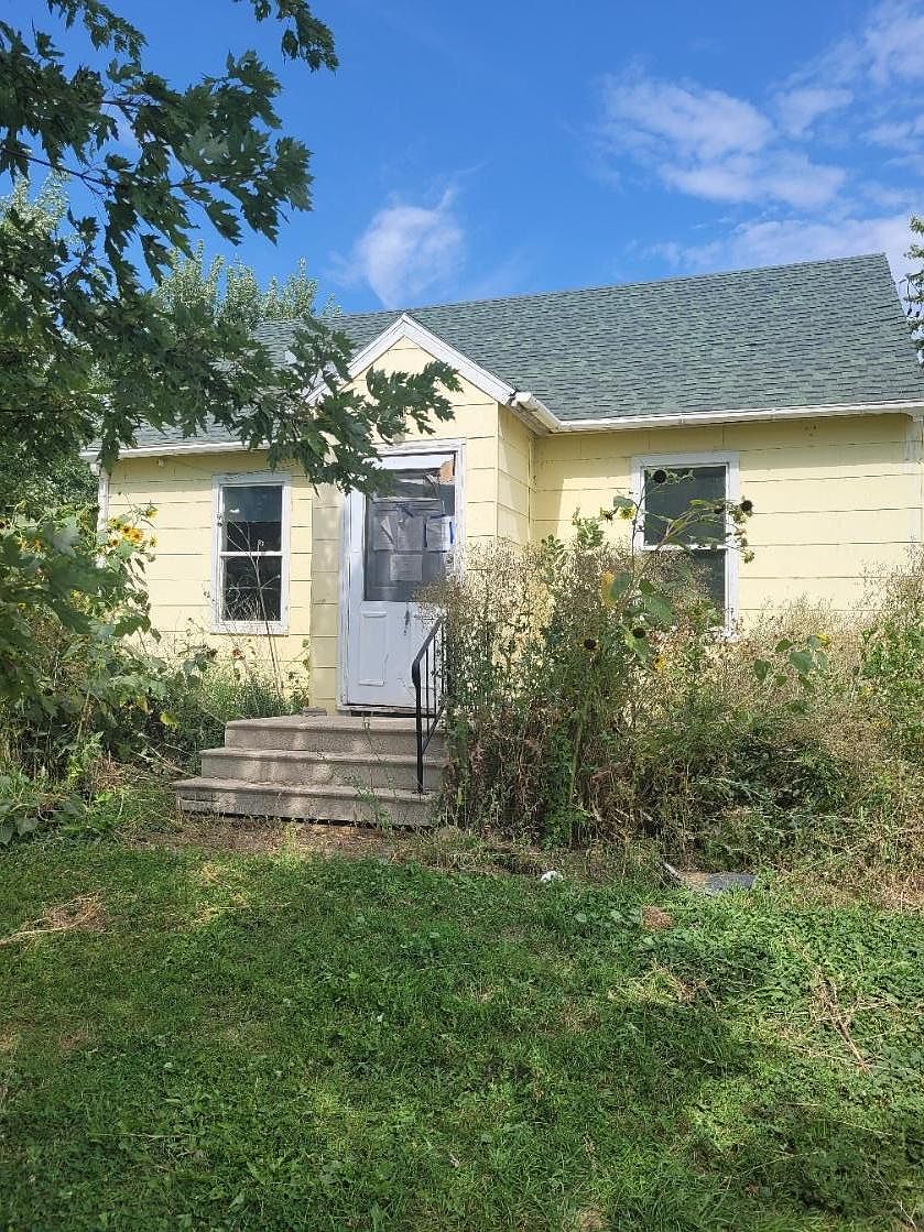 140 2nd St, Cobden, MN 56085 | Zillow