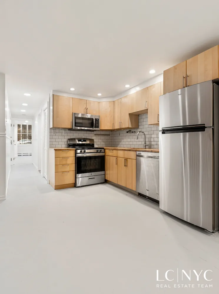 255 West 70th Street #1 in Lincoln Square, Manhattan | StreetEasy