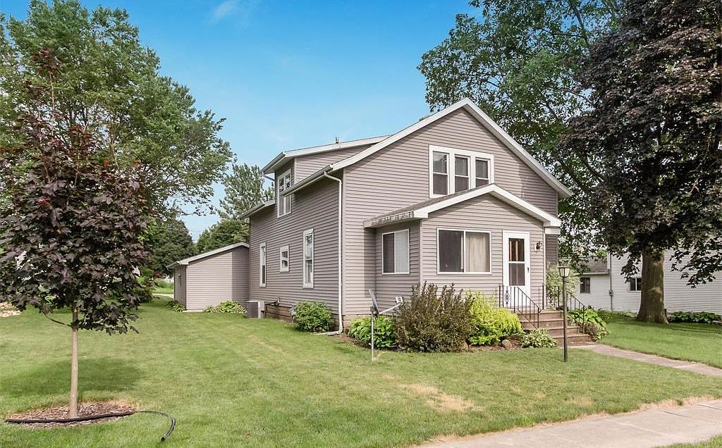 108 5th Ave, Keystone, IA 52249 | Zillow