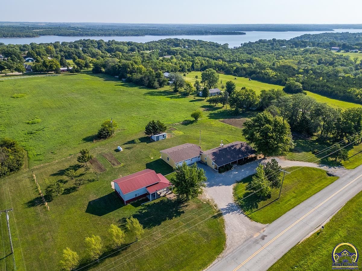 2926 E 229th St, Vassar, KS 66543 | Zillow