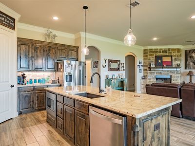 205 County Road 1105, Rio Vista, TX 76093 | MLS #20279588 | Zillow